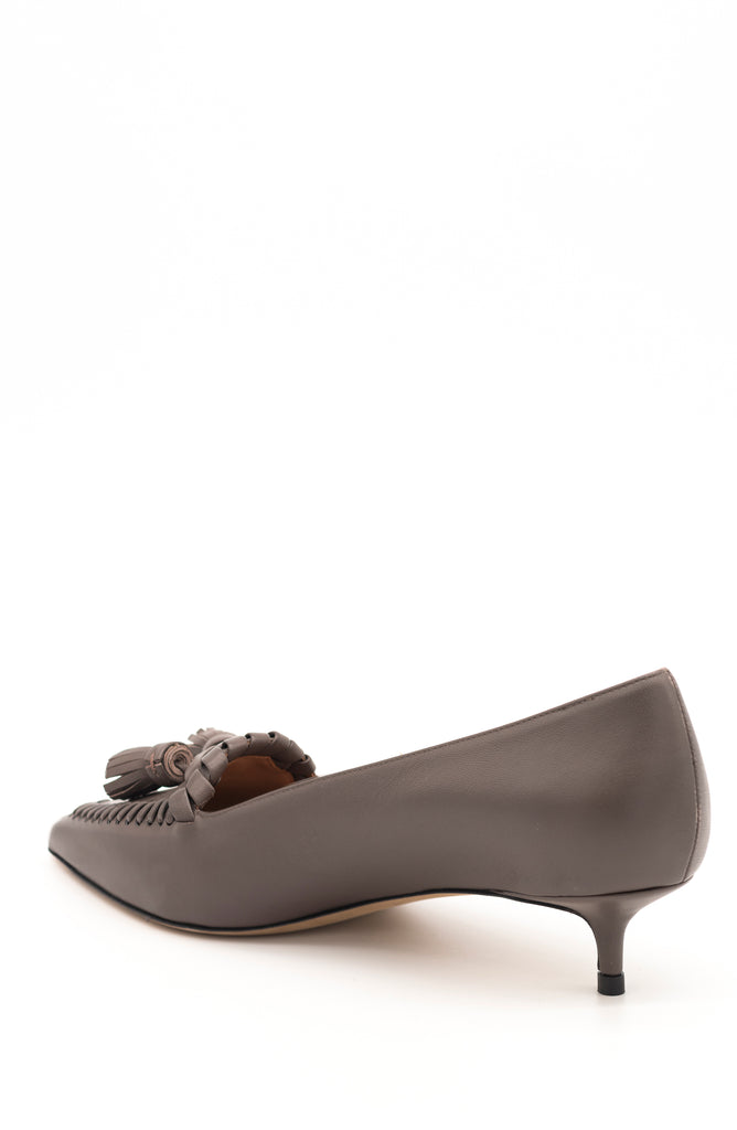 Butter Shoes Women’s Dream Pointed Toe Kitten Heel in Taupe Leather